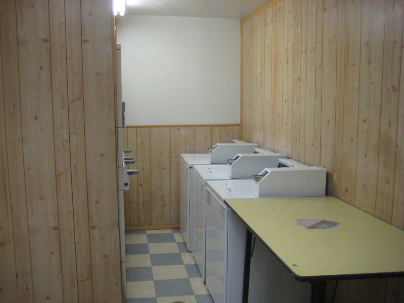 Laundry Valley View Condominiums In Dallas Texas